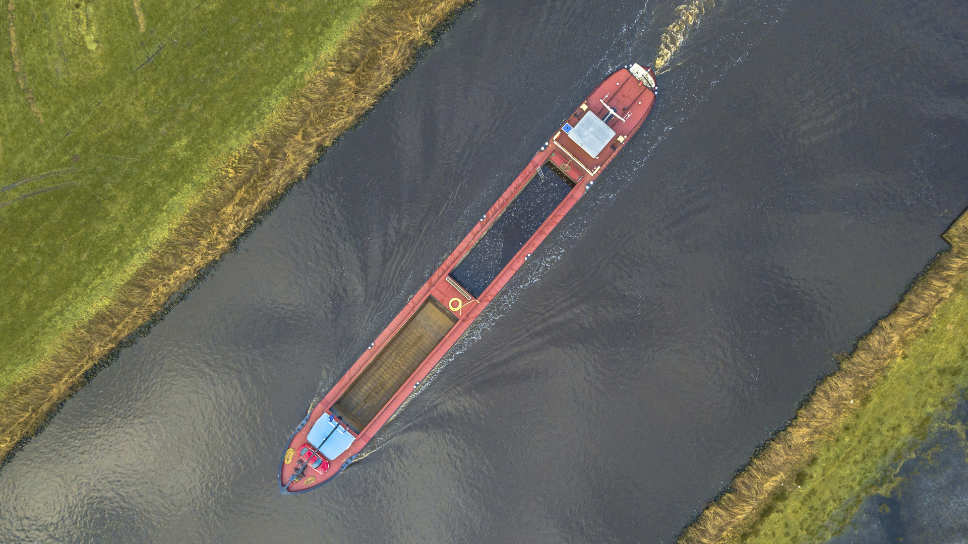 Marine Inland Engines | Cummins Inc.